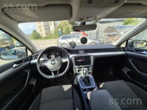 Grey Volkswagen Passat B8 2018 in Riga, with an engine capacity of 1.40 L and mileage of 191 thousand km for 11390 €, photo 12 on AUTOMOTO.COM.LV
