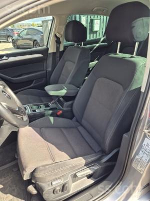 Grey Volkswagen Passat B8 2018 in Riga, with an engine capacity of 1.40 L and mileage of 191 thousand km for 11390 €, photo 13 on AUTOMOTO.COM.LV