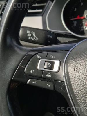 Grey Volkswagen Passat B8 2018 in Riga, with an engine capacity of 1.40 L and mileage of 191 thousand km for 11390 €, photo 16 on AUTOMOTO.COM.LV