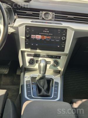 Grey Volkswagen Passat B8 2018 in Riga, with an engine capacity of 1.40 L and mileage of 191 thousand km for 11390 €, photo 18 on AUTOMOTO.COM.LV