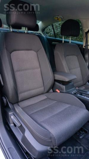 Pelēks Volkswagen Passat B8 2018 Rīga, ar dzinēja tilpumu 1.40 L un nobraukumu 191 tūkst. km par 11390 €, foto 29 vietnē AUTOMOTO.COM.LV
