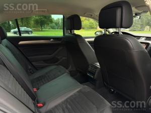 Pelēks Volkswagen Passat B8 2018 Rīga, ar dzinēja tilpumu 1.40 L un nobraukumu 43 tūkst. km par 16990 €, foto 18 vietnē AUTOMOTO.COM.LV