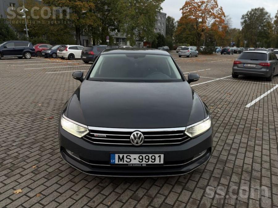 Grey Volkswagen Passat B8 2018 in Riga, with an engine capacity of 2.00 L and mileage of 176 thousand km for 14990 €, photo 6 on AUTOMOTO.COM.LV