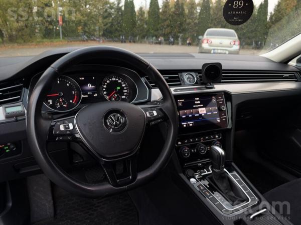 Grey Volkswagen Passat B8 2018 in Riga, with an engine capacity of 2.00 L and mileage of 176 thousand km for 14990 €, photo 9 on AUTOMOTO.COM.LV