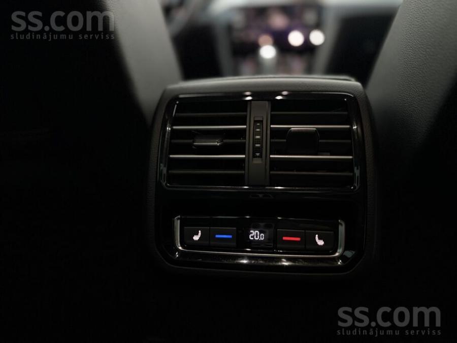 Grey Volkswagen Passat B8 2018 in Riga, with an engine capacity of 2.00 L and mileage of 176 thousand km for 14990 €, photo 11 on AUTOMOTO.COM.LV