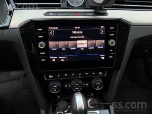 Grey Volkswagen Passat B8 2018 in Riga, with an engine capacity of 2.00 L and mileage of 176 thousand km for 14990 €, photo 13 on AUTOMOTO.COM.LV