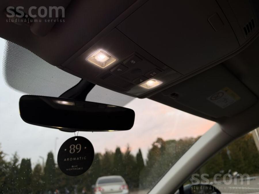 Grey Volkswagen Passat B8 2018 in Riga, with an engine capacity of 2.00 L and mileage of 176 thousand km for 14990 €, photo 16 on AUTOMOTO.COM.LV