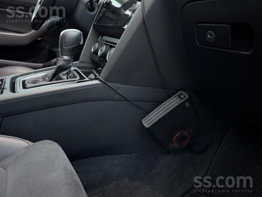 Grey Volkswagen Passat B8 2018 in Riga, with an engine capacity of 2.00 L and mileage of 176 thousand km for 14990 €, photo 18 on AUTOMOTO.COM.LV