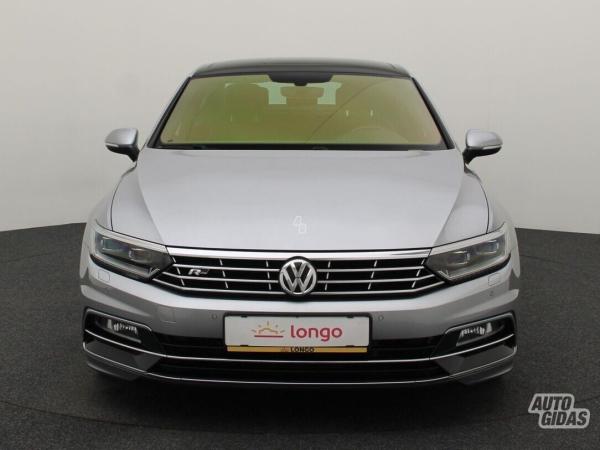 Grey Volkswagen Passat B8 2019 in Vilnius, with an engine capacity of 1.50 L and mileage of 168 thousand km for 16799 €, photo 3 on AUTOMOTO.COM.LV