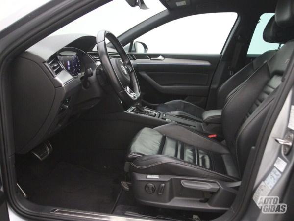 Grey Volkswagen Passat B8 2019 in Vilnius, with an engine capacity of 1.50 L and mileage of 168 thousand km for 16799 €, photo 4 on AUTOMOTO.COM.LV