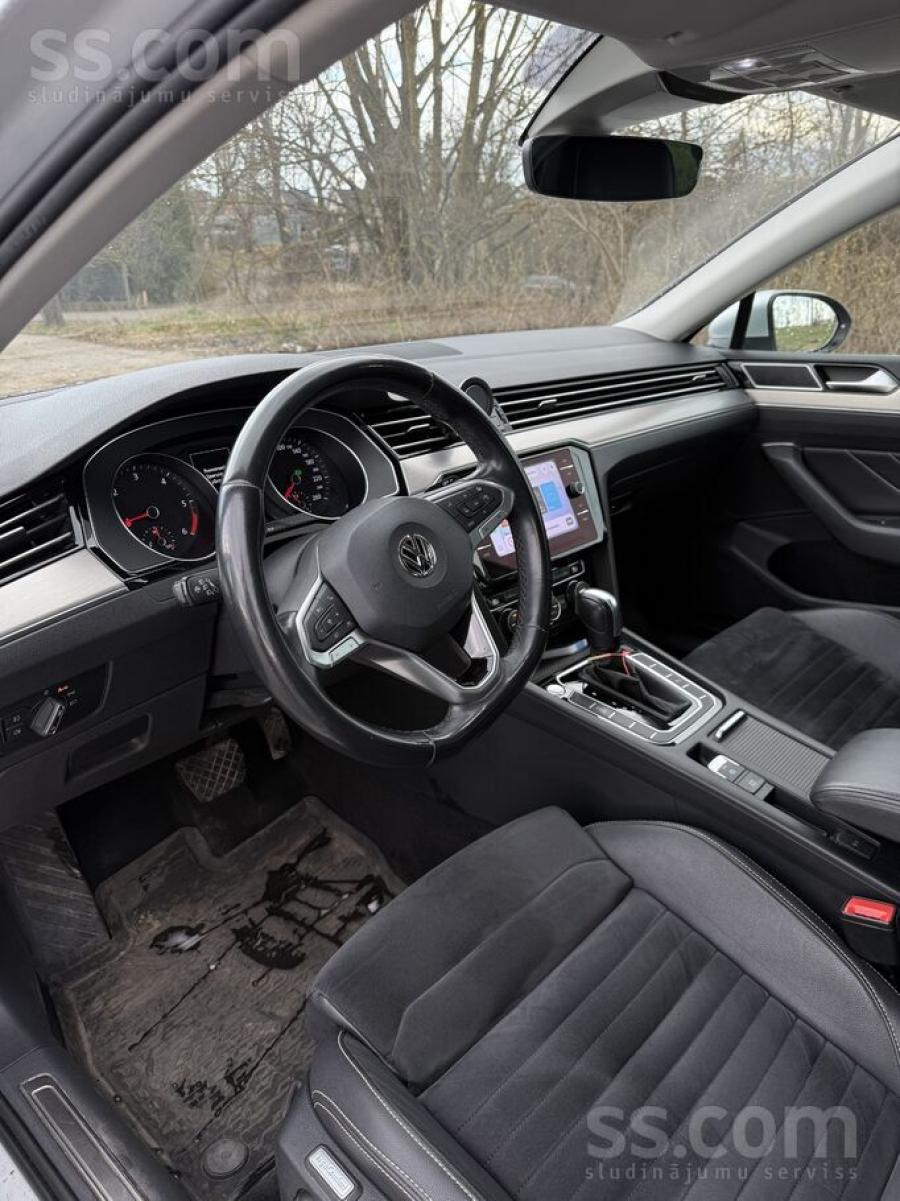 Grey Volkswagen Passat B8 2019 in Riga, with an engine capacity of 2.00 L and mileage of 112 thousand km for 16500 €, photo 6 on AUTOMOTO.COM.LV