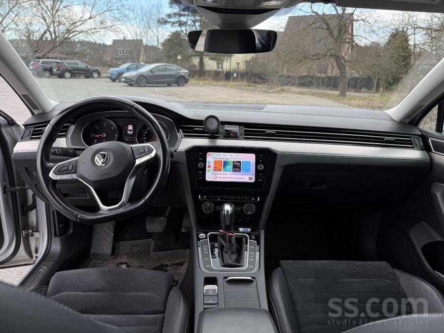 Grey Volkswagen Passat B8 2019 in Riga, with an engine capacity of 2.00 L and mileage of 112 thousand km for 16500 €, photo 7 on AUTOMOTO.COM.LV