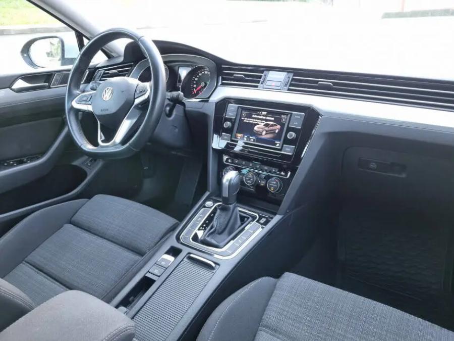 Pelēks Volkswagen Passat B8 2019 Jēkabpils, ar dzinēja tilpumu 1.50 L un nobraukumu 116 tūkst. km par 13990 €, foto 25 vietnē AUTOMOTO.COM.LV