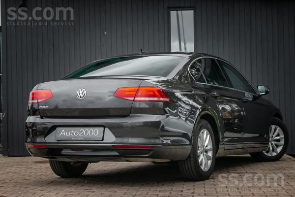 Grey Volkswagen Passat B8 2019 in Tukums, with an engine capacity of 2.00 L and mileage of 99 thousand km for 14990 €, photo 3 on AUTOMOTO.COM.LV