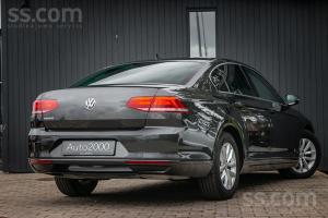 Grey Volkswagen Passat B8 2019 in Tukums, with an engine capacity of 2.00 L and mileage of 99 thousand km for 14990 €, photo 4 on AUTOMOTO.COM.LV