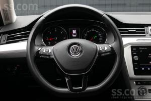 Grey Volkswagen Passat B8 2019 in Tukums, with an engine capacity of 2.00 L and mileage of 99 thousand km for 14990 €, photo 9 on AUTOMOTO.COM.LV
