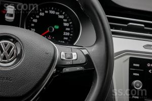 Grey Volkswagen Passat B8 2019 in Tukums, with an engine capacity of 2.00 L and mileage of 99 thousand km for 14990 €, photo 11 on AUTOMOTO.COM.LV