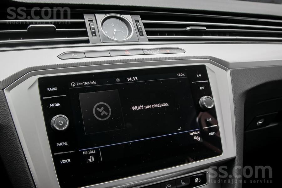 Grey Volkswagen Passat B8 2019 in Tukums, with an engine capacity of 2.00 L and mileage of 99 thousand km for 14990 €, photo 21 on AUTOMOTO.COM.LV