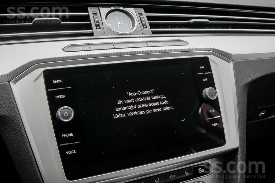 Grey Volkswagen Passat B8 2019 in Tukums, with an engine capacity of 2.00 L and mileage of 99 thousand km for 14990 €, photo 22 on AUTOMOTO.COM.LV