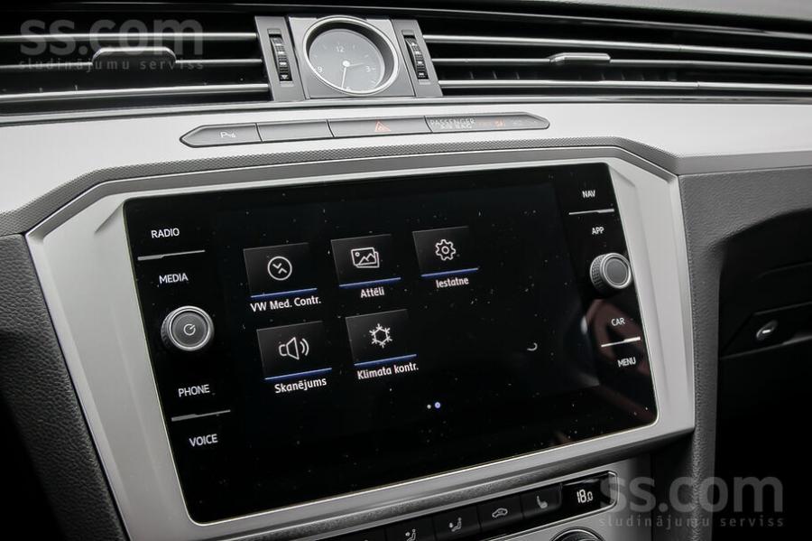 Grey Volkswagen Passat B8 2019 in Tukums, with an engine capacity of 2.00 L and mileage of 99 thousand km for 14990 €, photo 25 on AUTOMOTO.COM.LV