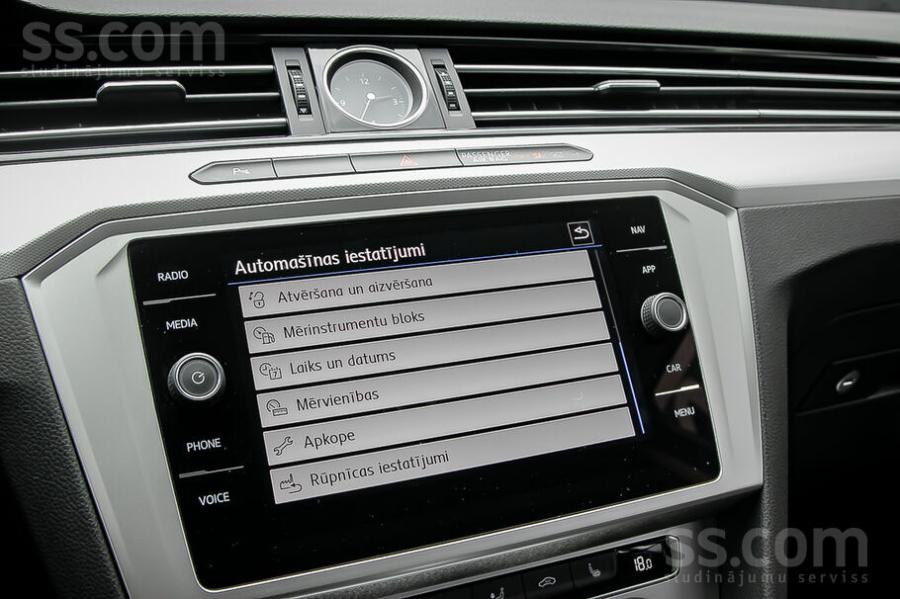 Grey Volkswagen Passat B8 2019 in Tukums, with an engine capacity of 2.00 L and mileage of 99 thousand km for 14990 €, photo 28 on AUTOMOTO.COM.LV