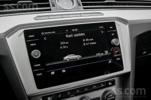 Grey Volkswagen Passat B8 2019 in Tukums, with an engine capacity of 2.00 L and mileage of 99 thousand km for 14990 €, photo 32 on AUTOMOTO.COM.LV
