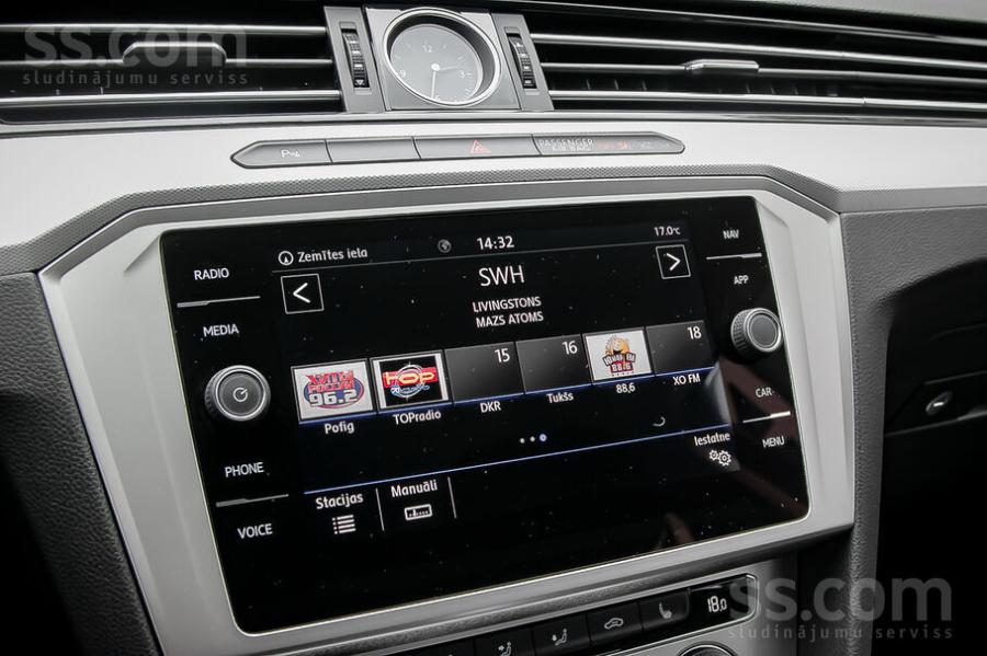 Grey Volkswagen Passat B8 2019 in Tukums, with an engine capacity of 2.00 L and mileage of 99 thousand km for 14990 €, photo 33 on AUTOMOTO.COM.LV