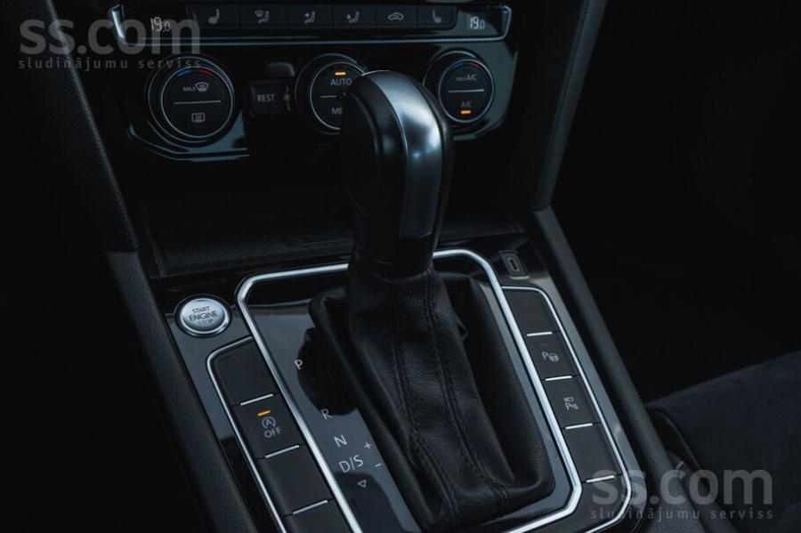 Pelēks Volkswagen Passat B8 2019 Ventspils, ar dzinēja tilpumu 1.50 L un nobraukumu 117 tūkst. km par 18100 €, foto 29 vietnē AUTOMOTO.COM.LV