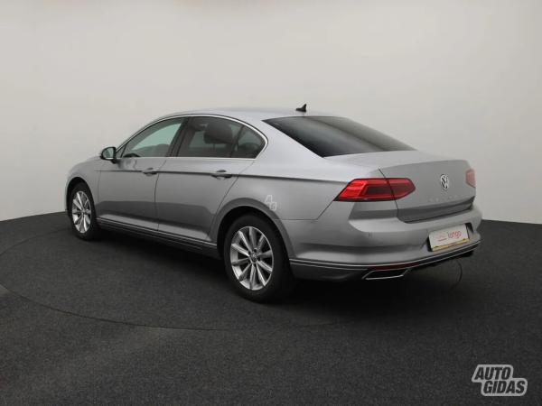 Pelēks Volkswagen Passat B8 2020 Viļņa, ar dzinēja tilpumu 1.60 L un nobraukumu 50 tūkst. km par 18399 €, foto 7 vietnē AUTOMOTO.COM.LV
