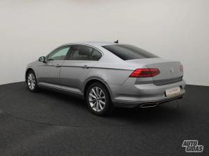 Pelēks Volkswagen Passat B8 2020 Viļņa, ar dzinēja tilpumu 1.60 L un nobraukumu 50 tūkst. km par 18399 €, foto 8 vietnē AUTOMOTO.COM.LV