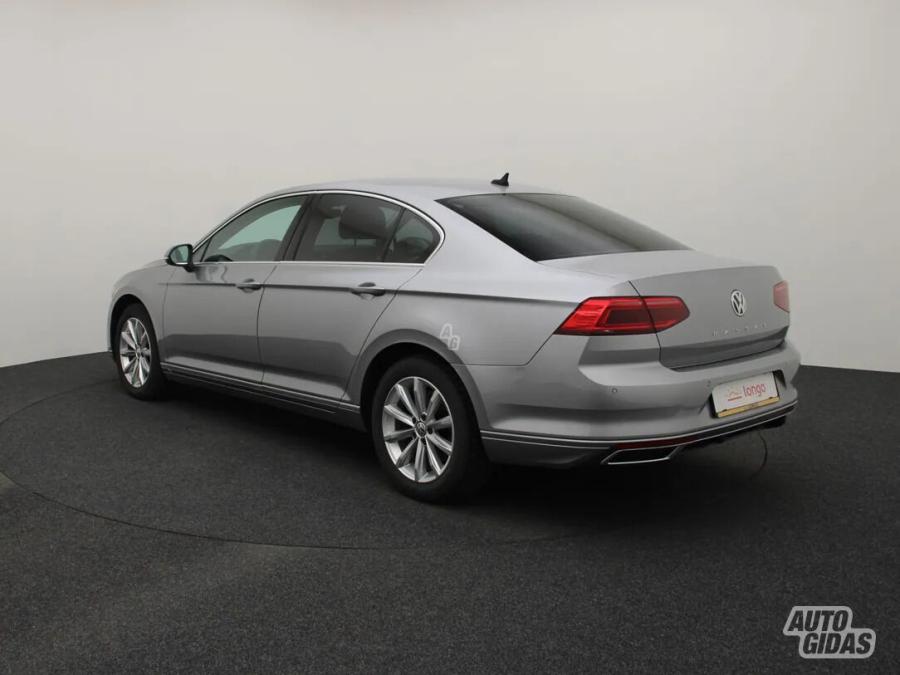 Pelēks Volkswagen Passat B8 2020 Viļņa, ar dzinēja tilpumu 1.60 L un nobraukumu 50 tūkst. km par 18399 €, foto 8 vietnē AUTOMOTO.COM.LV