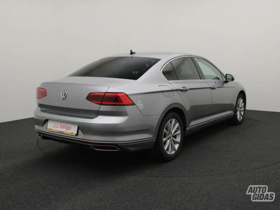 Pelēks Volkswagen Passat B8 2020 Viļņa, ar dzinēja tilpumu 1.60 L un nobraukumu 50 tūkst. km par 18399 €, foto 9 vietnē AUTOMOTO.COM.LV