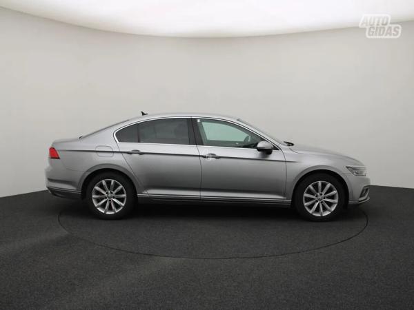 Pelēks Volkswagen Passat B8 2020 Viļņa, ar dzinēja tilpumu 1.60 L un nobraukumu 50 tūkst. km par 18399 €, foto 9 vietnē AUTOMOTO.COM.LV