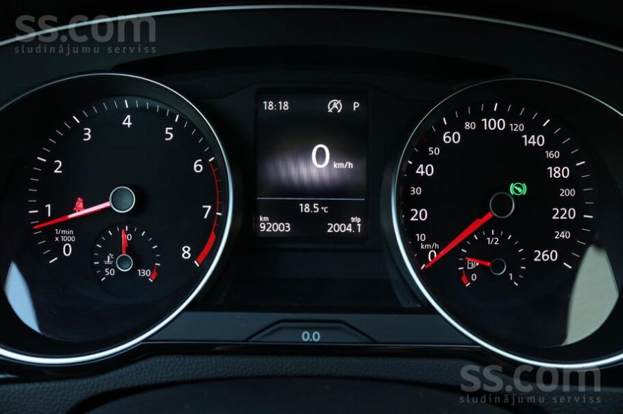 Pelēks Volkswagen Passat B8 2020 Rīga, ar dzinēja tilpumu 1.50 L un nobraukumu 92 tūkst. km par 15500 €, foto 12 vietnē AUTOMOTO.COM.LV