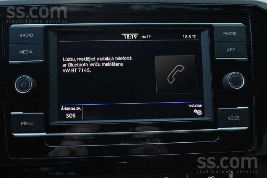 Pelēks Volkswagen Passat B8 2020 Rīga, ar dzinēja tilpumu 1.50 L un nobraukumu 92 tūkst. km par 15500 €, foto 15 vietnē AUTOMOTO.COM.LV