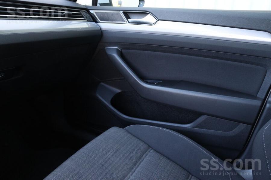 Pelēks Volkswagen Passat B8 2020 Rīga, ar dzinēja tilpumu 1.50 L un nobraukumu 92 tūkst. km par 15500 €, foto 25 vietnē AUTOMOTO.COM.LV
