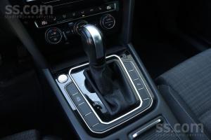 Pelēks Volkswagen Passat B8 2020 Rīga, ar dzinēja tilpumu 1.50 L un nobraukumu 92 tūkst. km par 15500 €, foto 26 vietnē AUTOMOTO.COM.LV