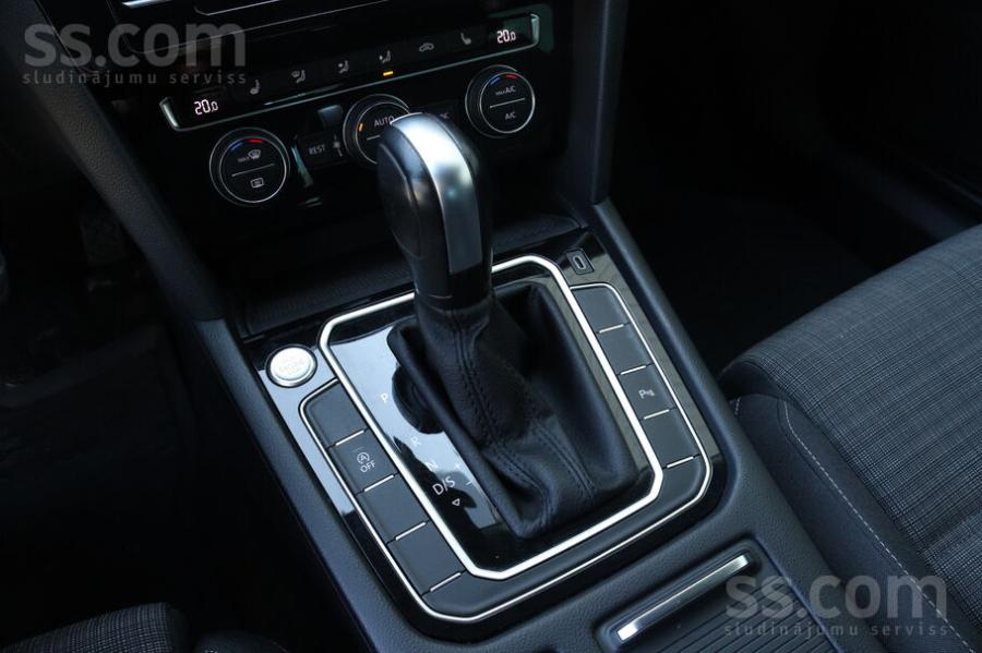 Pelēks Volkswagen Passat B8 2020 Rīga, ar dzinēja tilpumu 1.50 L un nobraukumu 92 tūkst. km par 15500 €, foto 26 vietnē AUTOMOTO.COM.LV