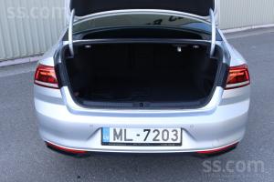 Pelēks Volkswagen Passat B8 2020 Rīga, ar dzinēja tilpumu 1.50 L un nobraukumu 92 tūkst. km par 15500 €, foto 31 vietnē AUTOMOTO.COM.LV
