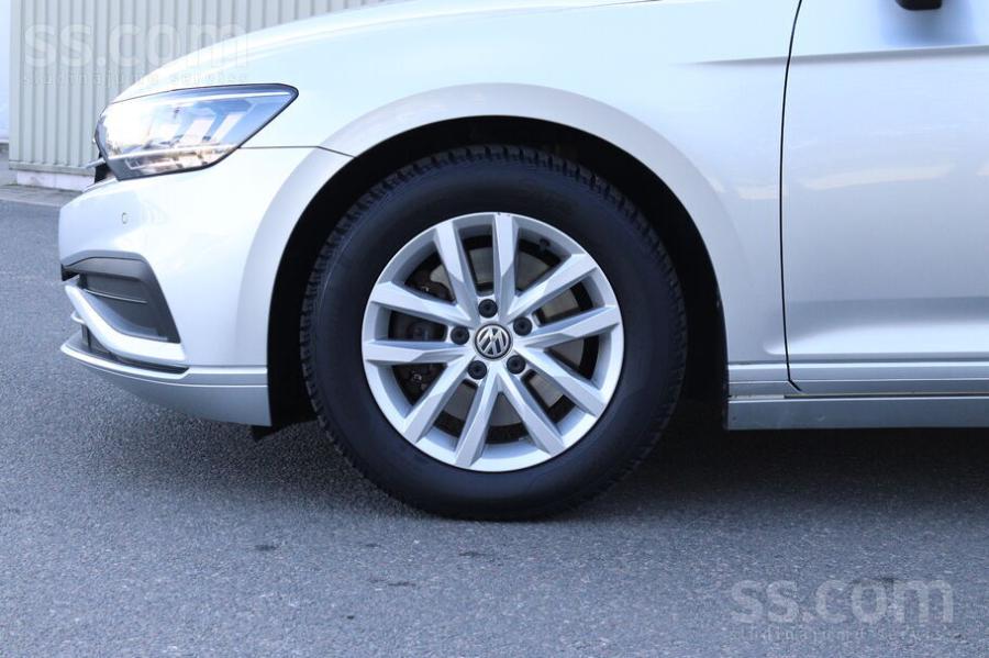 Pelēks Volkswagen Passat B8 2020 Rīga, ar dzinēja tilpumu 1.50 L un nobraukumu 92 tūkst. km par 15500 €, foto 34 vietnē AUTOMOTO.COM.LV