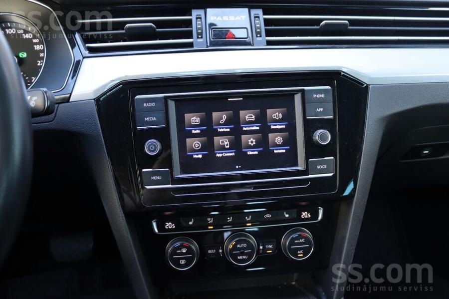 Pelēks Volkswagen Passat B8 2020 Rīga, ar dzinēja tilpumu 1.50 L un nobraukumu 61 tūkst. km par 17990 €, foto 13 vietnē AUTOMOTO.COM.LV