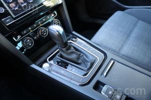 Pelēks Volkswagen Passat B8 2020 Rīga, ar dzinēja tilpumu 1.50 L un nobraukumu 61 tūkst. km par 17990 €, foto 21 vietnē AUTOMOTO.COM.LV