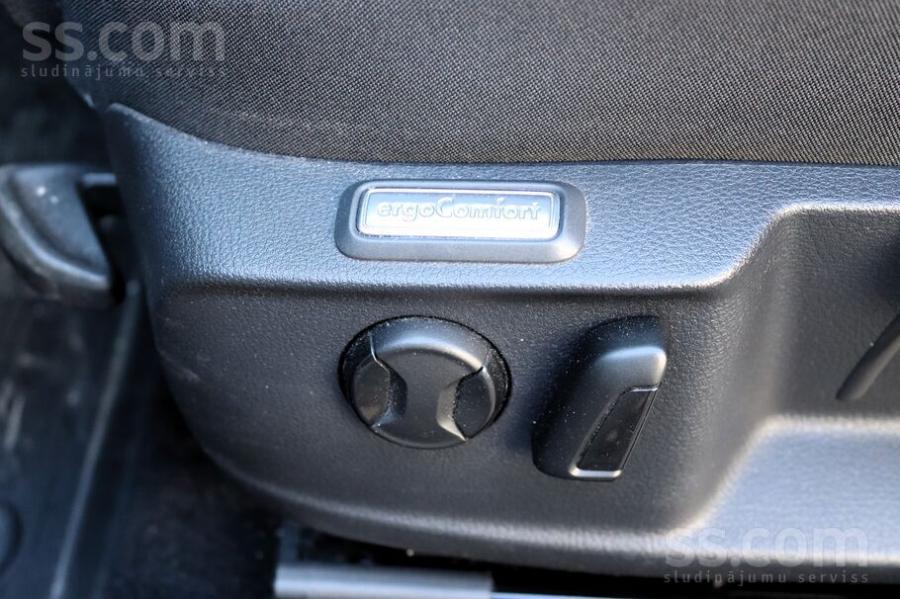 Pelēks Volkswagen Passat B8 2020 Rīga, ar dzinēja tilpumu 1.50 L un nobraukumu 61 tūkst. km par 17990 €, foto 23 vietnē AUTOMOTO.COM.LV