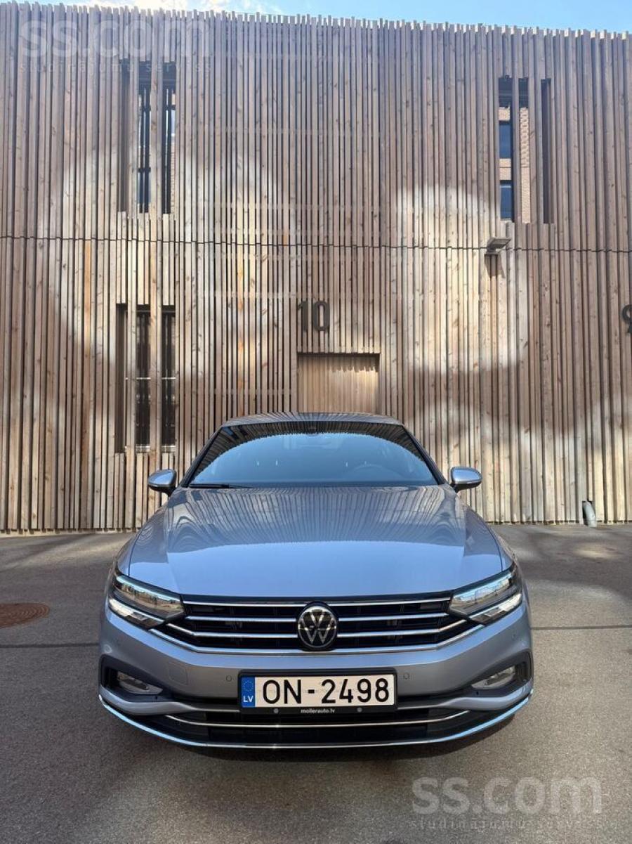 Pelēks Volkswagen Passat B8 2021 Rīga, ar dzinēja tilpumu 1.50 L un nobraukumu 84 tūkst. km par 21200 €, foto 5 vietnē AUTOMOTO.COM.LV