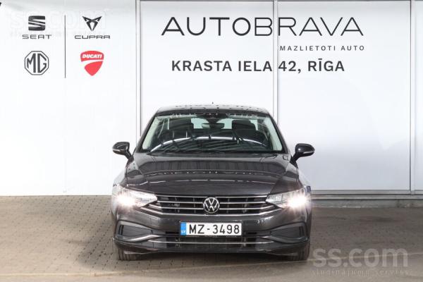 Grey Volkswagen Passat B8 2021 in Riga, with an engine capacity of 1.50 L and mileage of 68 thousand km for 16600 €, photo 2 on AUTOMOTO.COM.LV