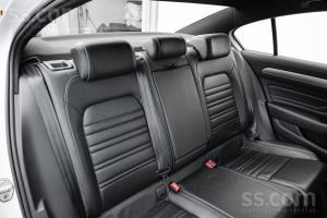 Grey Volkswagen Passat B8 2022 in Riga, with an engine capacity of 2.00 L and mileage of 62 thousand km for 26500 €, photo 9 on AUTOMOTO.COM.LV