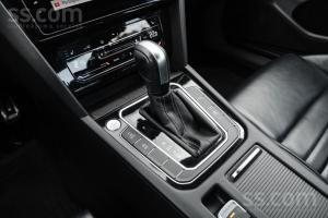 Grey Volkswagen Passat B8 2022 in Riga, with an engine capacity of 2.00 L and mileage of 62 thousand km for 26500 €, photo 20 on AUTOMOTO.COM.LV