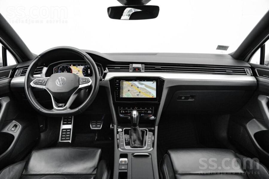 Grey Volkswagen Passat B8 2022 in Riga, with an engine capacity of 2.00 L and mileage of 62 thousand km for 26500 €, photo 35 on AUTOMOTO.COM.LV