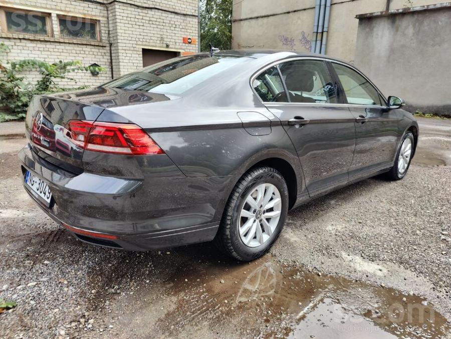 Pelēks Volkswagen Passat B8 2022 Rīga, ar dzinēja tilpumu 1.50 L un nobraukumu 97 tūkst. km par 17300 €, foto 7 vietnē AUTOMOTO.COM.LV
