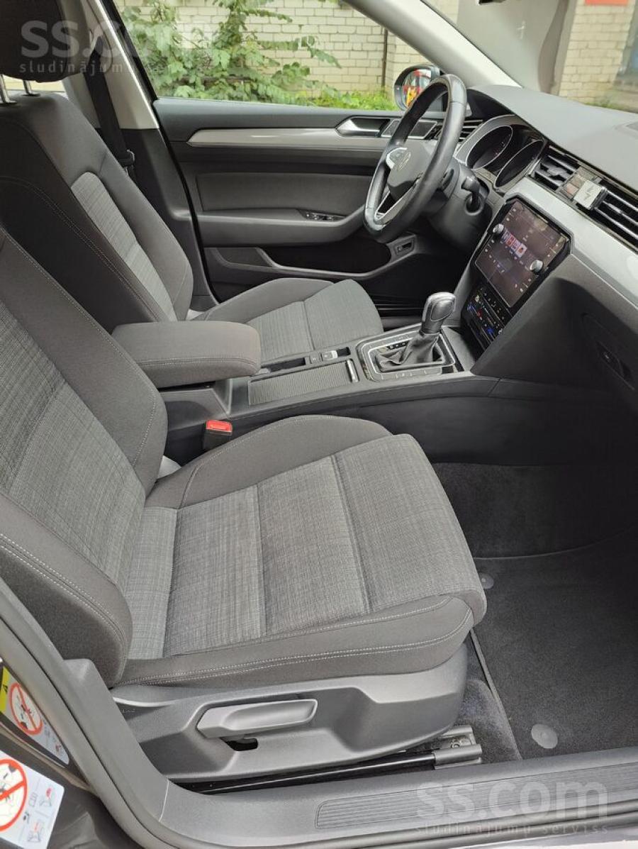 Pelēks Volkswagen Passat B8 2022 Rīga, ar dzinēja tilpumu 1.50 L un nobraukumu 97 tūkst. km par 17300 €, foto 18 vietnē AUTOMOTO.COM.LV